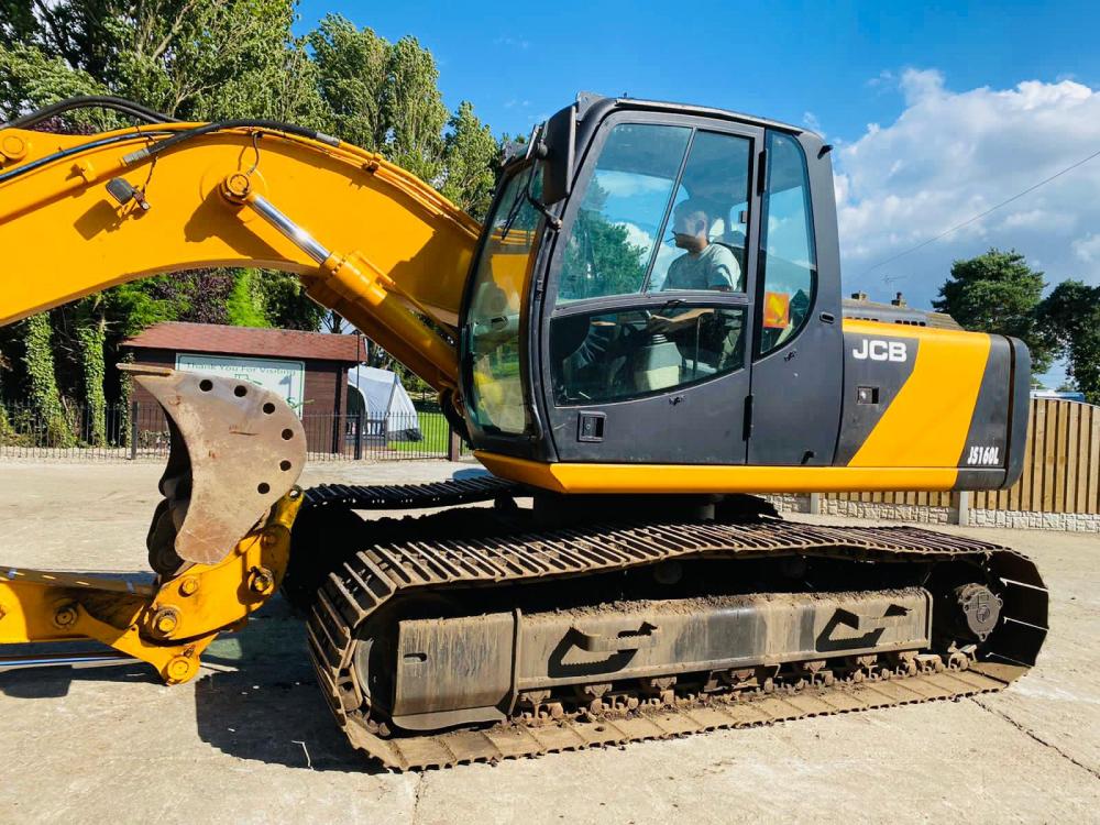 JCB JS160 TRACKED EXCAVATOR C/W QUICK HITCH & BUCKET