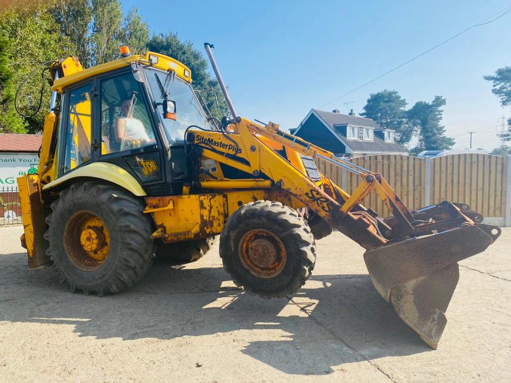 JCB 3CX PROJECT 8 4WD BACKHOE DIGGER C/W EXTENDING DIG