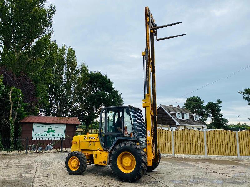 JCB 926 4WD MASTED FORKLIFT * YEAR 2000