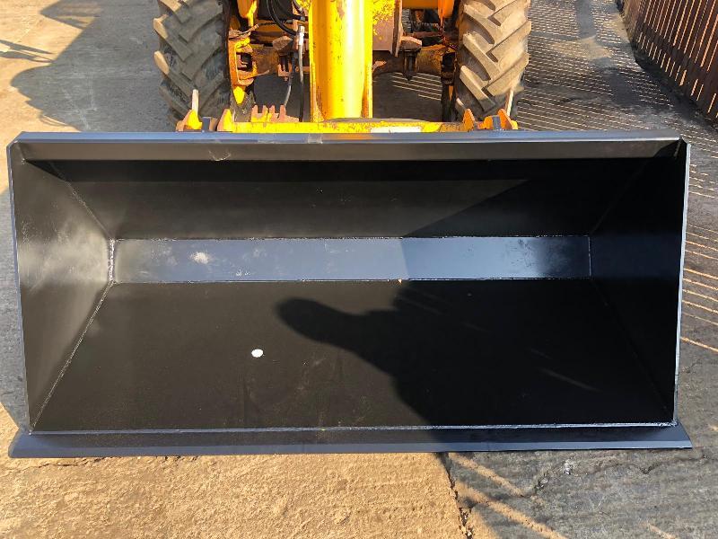 BRAN NEW JCB Q FIT BUCKET UNUSED