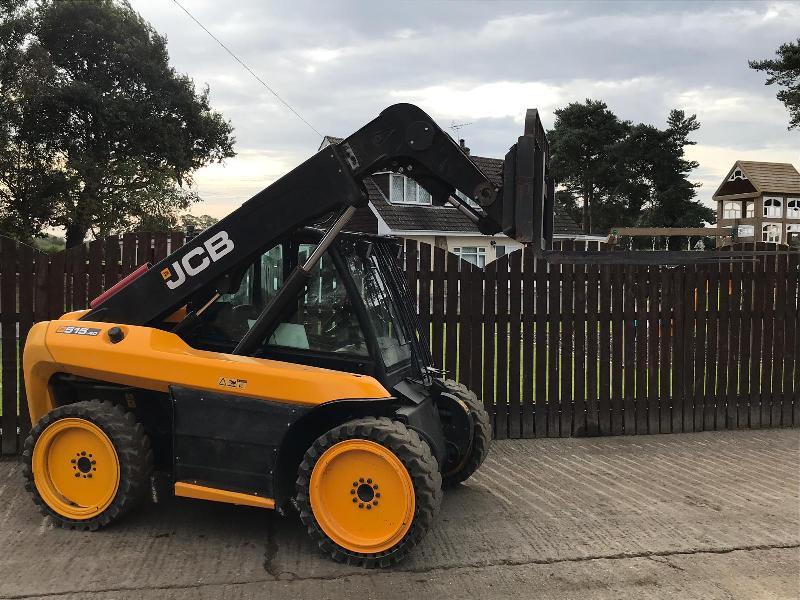 JCB 515-40 TELEHANDLER ( YEAR 2011 ) * ONLY 1815 HOURS * ( PLEASE SEE ...