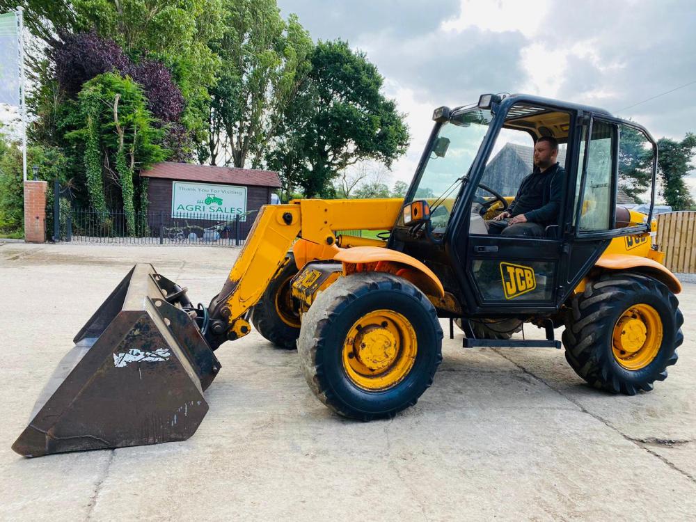 JCB 526 4WD TELEHANDLER * AG SPEC * C/W PICK UP HITCH