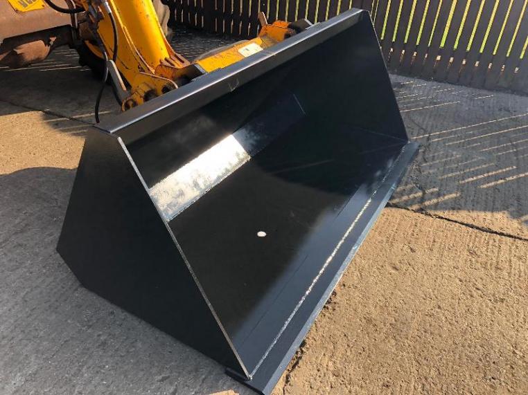 BRAN NEW JCB Q FIT BUCKET UNUSED