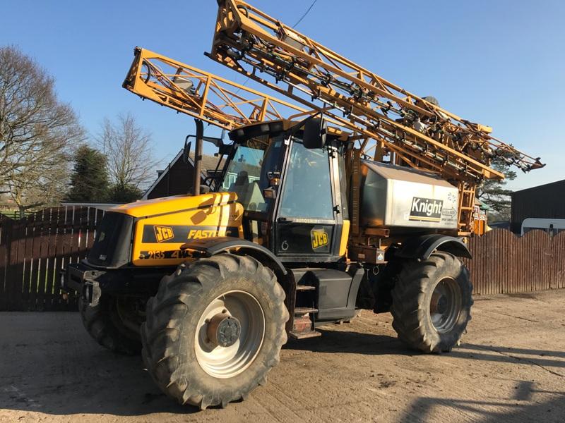 JCB FASTRAC 2135 4WS CW SPRAYER