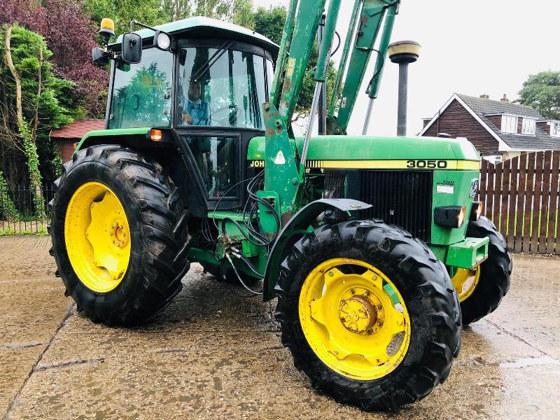 JOHN DEERE 3050 4WD TRACTOR C/W FRONT LOADER