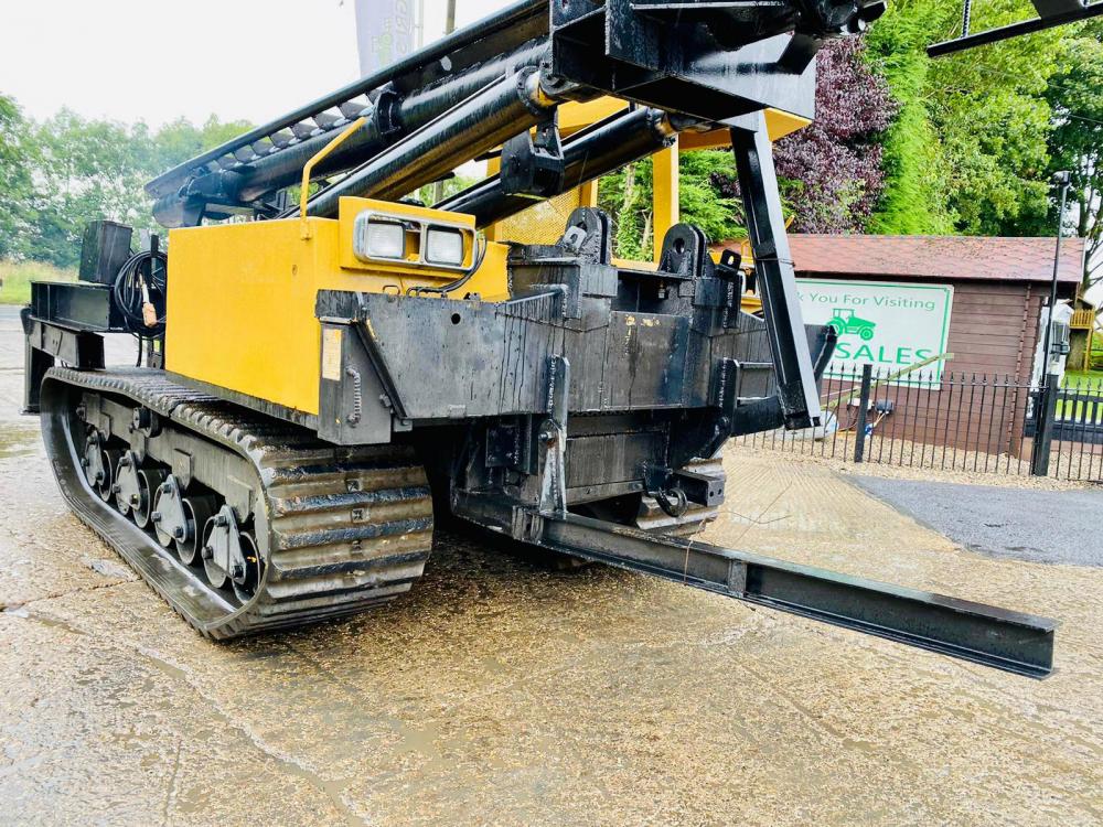 MOROOKA MST800 TRACKED CRANE C/W 2 X WINCHES