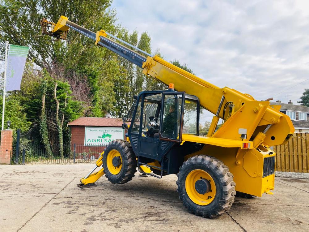 JCB 530-120 TELEHANDLER C/W DOUBLE PUSH OUT BOOM & REVERSE CAMERA