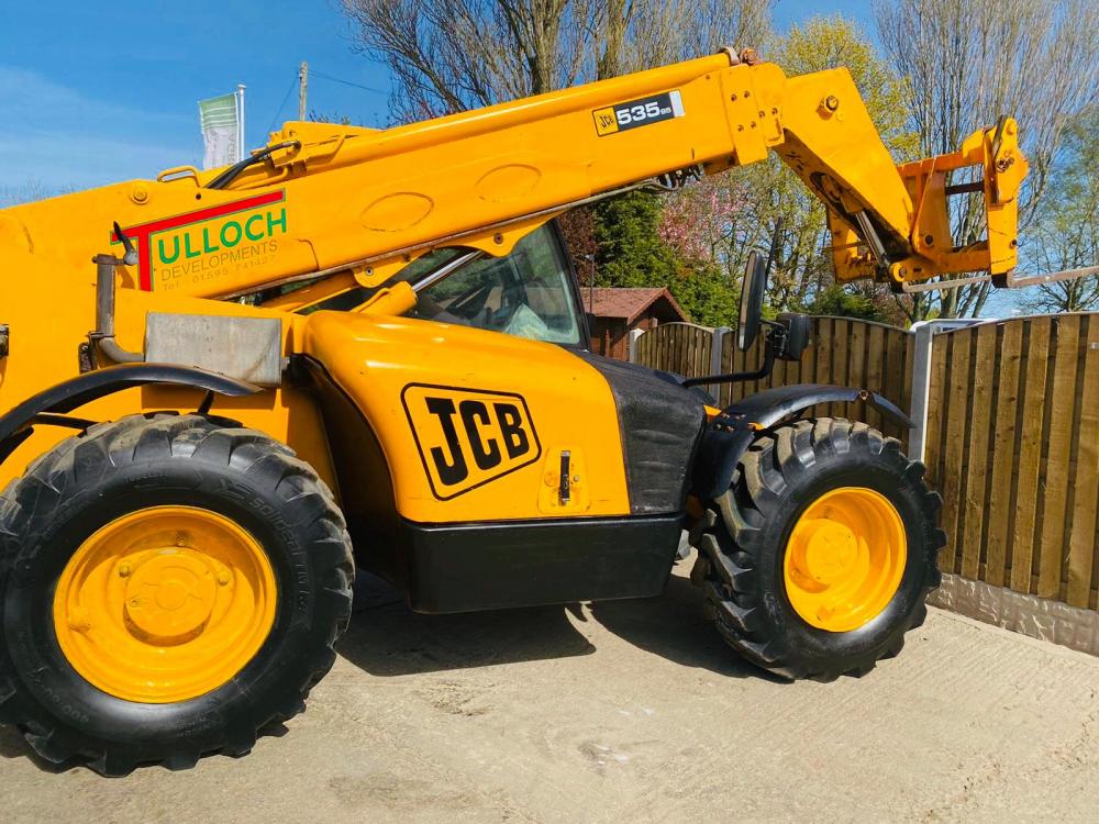 JCB 535-95 TELEHANDLER * 9.5 METER REACH * C/W PALLET TINES