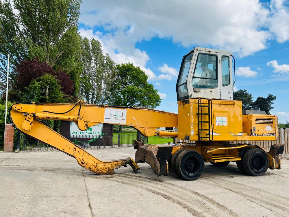 LIEBHERR A902 LITRONIC HIGH RISED CABIN SCRAP HANDLER * SEE VIDEO