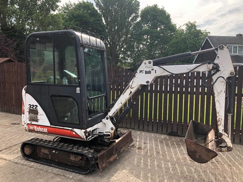 BOBCAT 322 DIGGER ( YEAR 2000 )