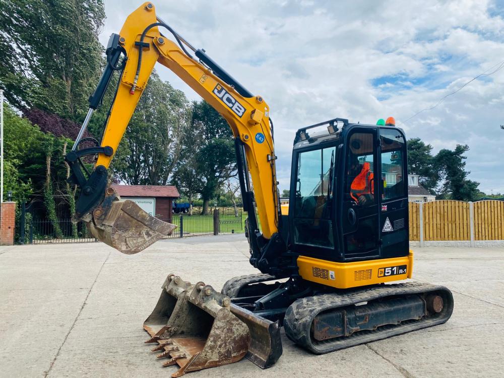 JCB 51R-1 TRACKED EXCAVATOR * YEAR 2016 , ONLY 2331 HOURS * C/W 3 X ...
