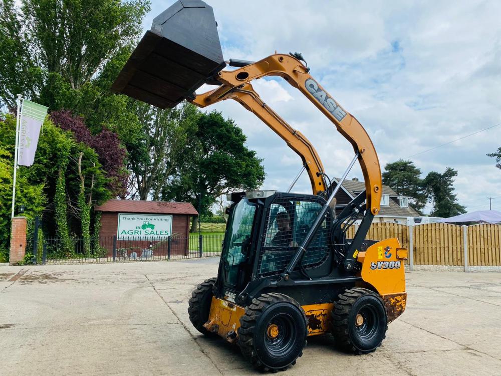 CASE SV300 HIGH LIFT SKIDSTEER * YEAR 2015 * C/W AC CABIN & BUCKET