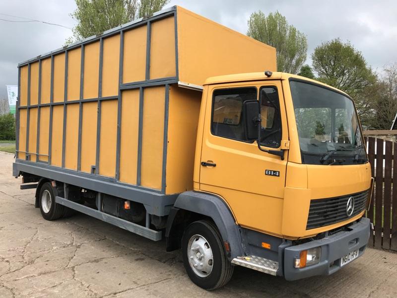 MERCEDES 814 HORSE BOX LORRY