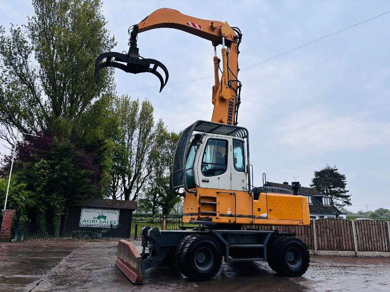LIEBHERR 924C-HD HIGH RISED MATERIAL HANDLER C/W ROTATING LOG GRAB *VIDEO*
