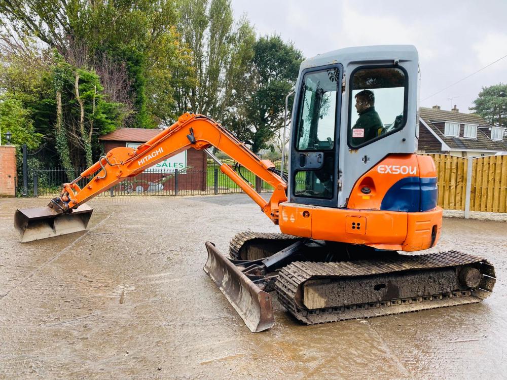 HITACHI EX50U TRACKED EXCAVATOR
