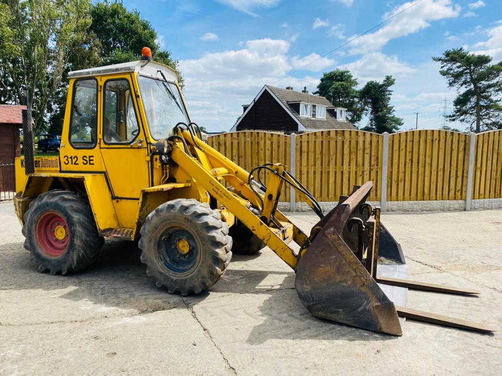 KRAMER ALL RAD 312-SE LOADING SHOVEL C/W BUCKET & TINES
