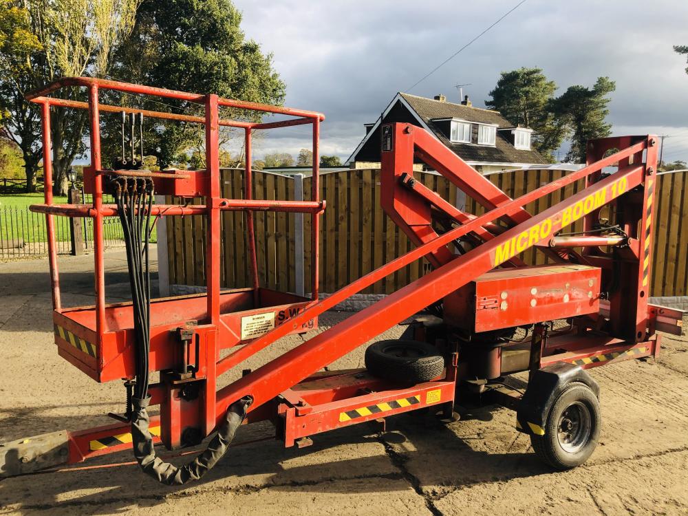 TOWABLE MICRO BOOM 10 ELECTRIC CHERRY PICKER