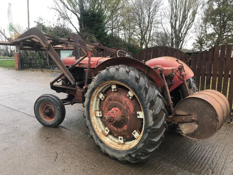 NUFFIELD UNIVERSAL TRACTOR WITH LOADER AND FORK