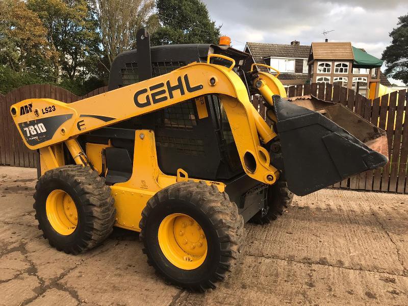GEHL 7810 HIGH REAR SKIDSTEER