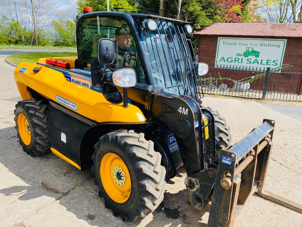 JCB 516-40 TELEHANDLER * YEAR 2016 ONLY 1914 HOURS * C/W PALLET TINES