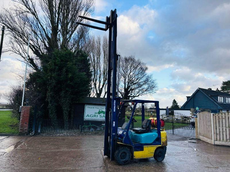KOMATSU FG18HT-17 CONTAINER SPEC FORKLIFT *YEAR 2004* C/W 3 STAGE MAST ...