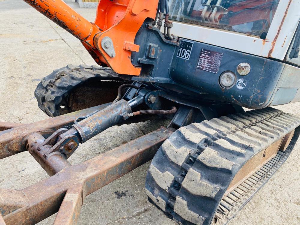 PEL-JOB 250 TRACKED EXCAVATOR C/W BUCKET
