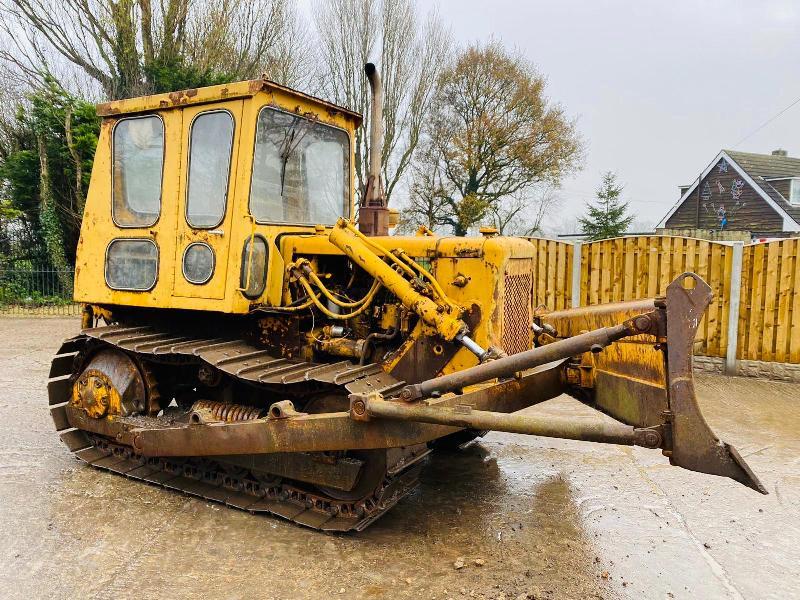 CATERPILLAR D4D DOZER C/W FRONT BLADE & REAR LINKAGE