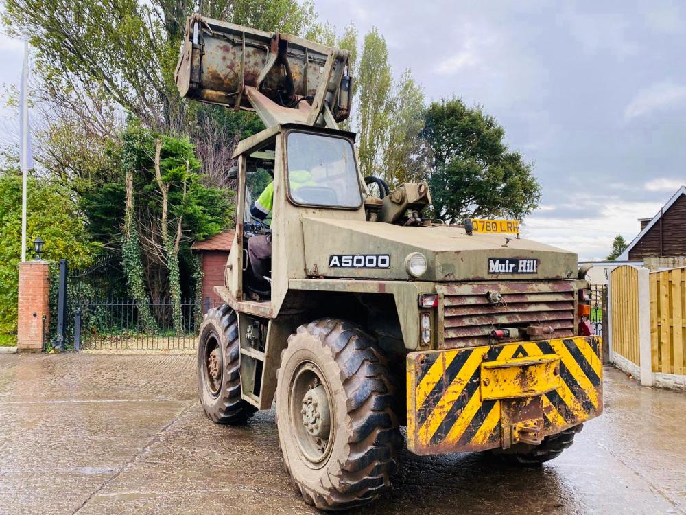 MUIR-HILL A5000 4WD LOADING SHOVEL * EX MOD * C/W FOUR IN ONE BUCKET