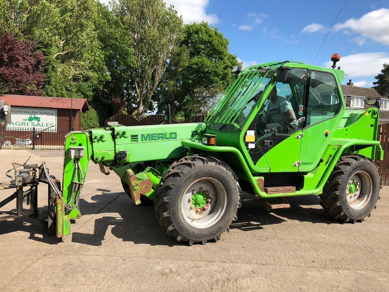 MERLO P40. 14-K TELEHANDLER C/W JOYSTICK CONTROL OPERATED MAN BASKET ...