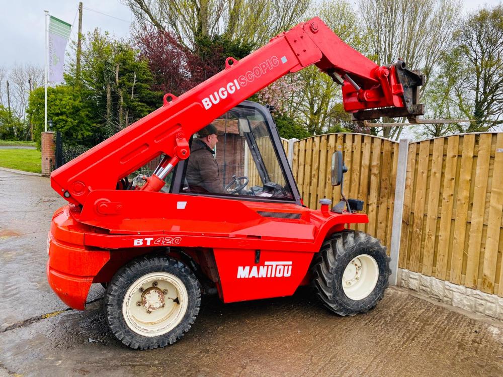 MANITOU BT420 BUGGIE-SCOPIC TELEHANDLER *ONLY 4864 HOURS* C/W PALLET TINES