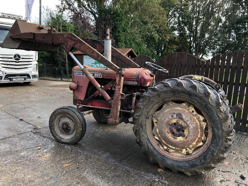 DAVID BROWN 990 TRACTOR C/W LOADER