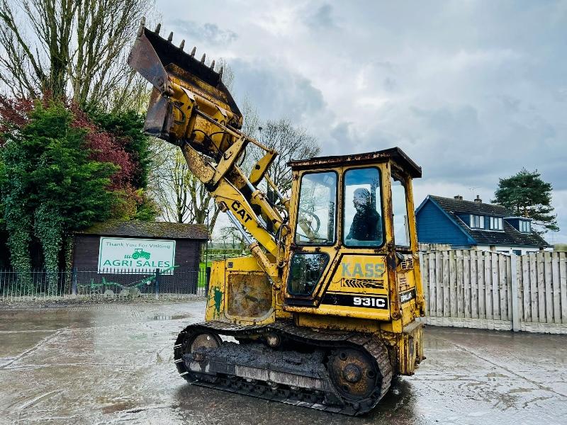 CATERPILLAR 931C DROTT C/W THREE IN ONE BUCKET *VIDEO*