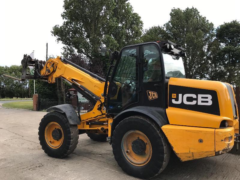 JCB TM310 PIVOT STEER TELEHANDLER ( YEAR 2012 ) ( PLEASE SEE VIDEO )