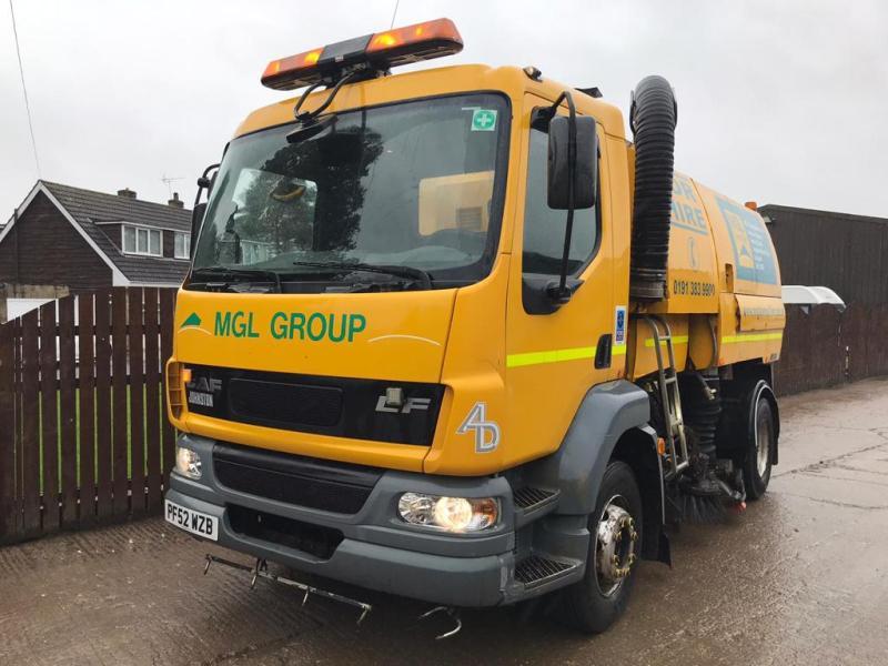 DAF LF 13 TON JOHNSTON ROAD SWEEPER ( PLEASE SEE VIDEO )