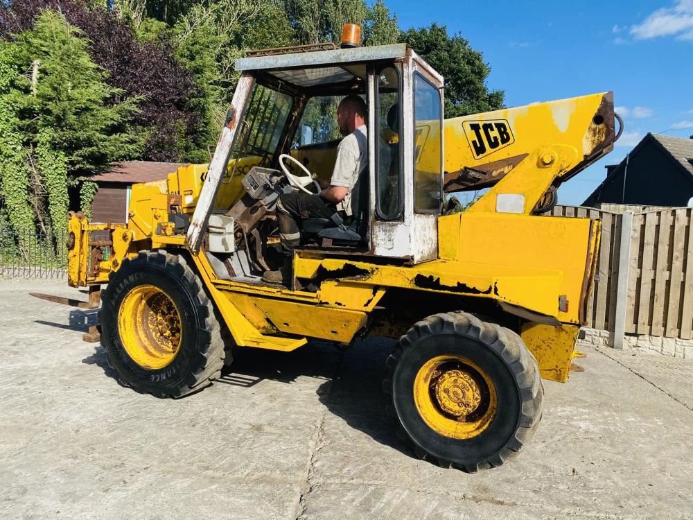 JCB 530-4 4WD TELEHANDLER C/W FRONT SUPPORT LEGS & DOUBLE PUSH OUT BOOM