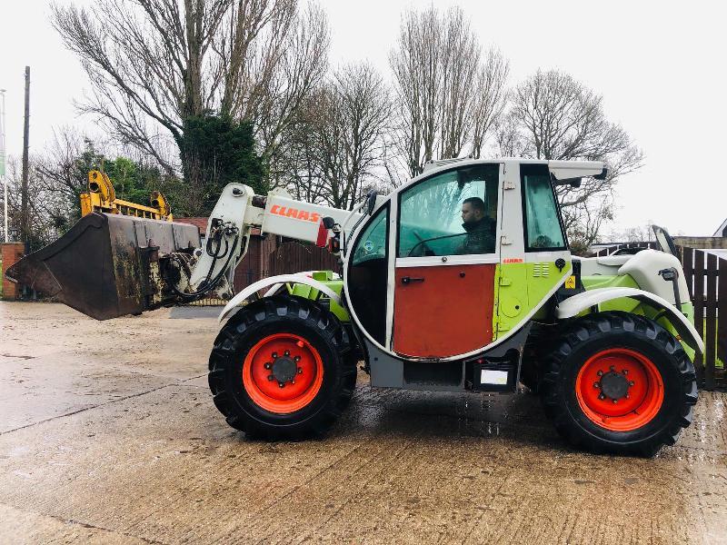CLASS TARGO K70 TELEHANDLER C/W BUCKET & MUCK FORK * READING 5708