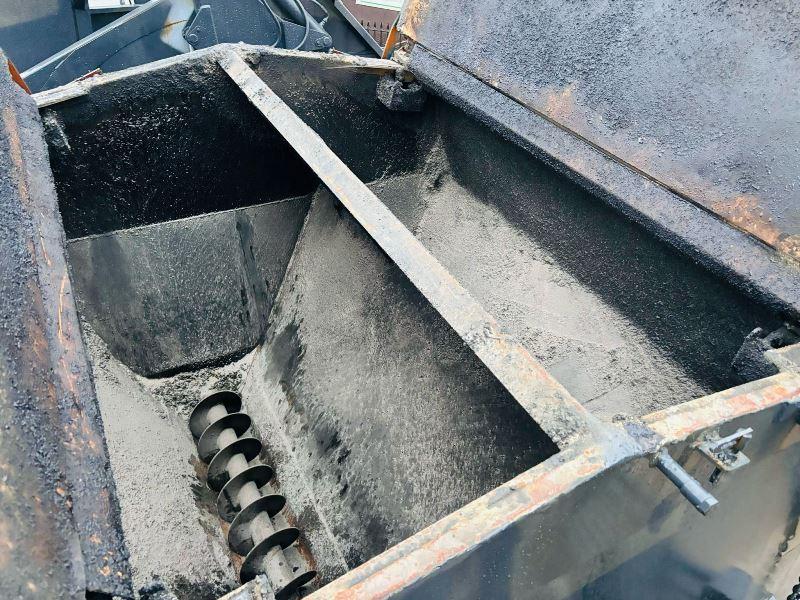 IVECO 180E24 4X2 HOT BOX LORRY C/W SELF LOADING STONE CHIPPING BOX *VIDEO*