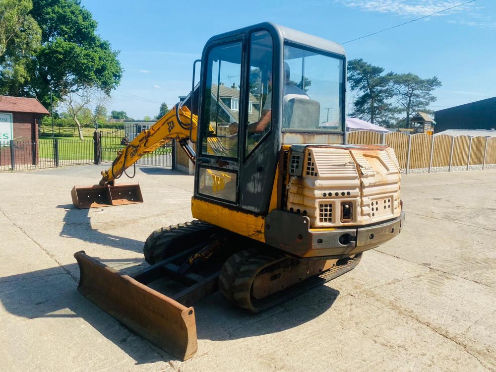 JCB 804 TRACKED EXCAVATOR *ONLY 4290 HOURS * C/W BRAND NEW TRACKS