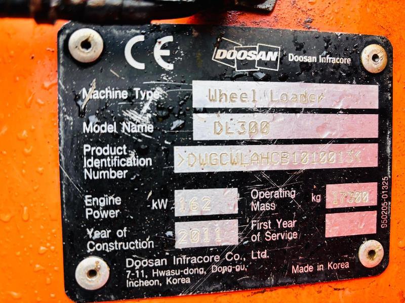DOOSAN DL300 4WD LOADING SHOVEL *YEAR 2011* C/W REVERSE CAMERA *VIDEO*