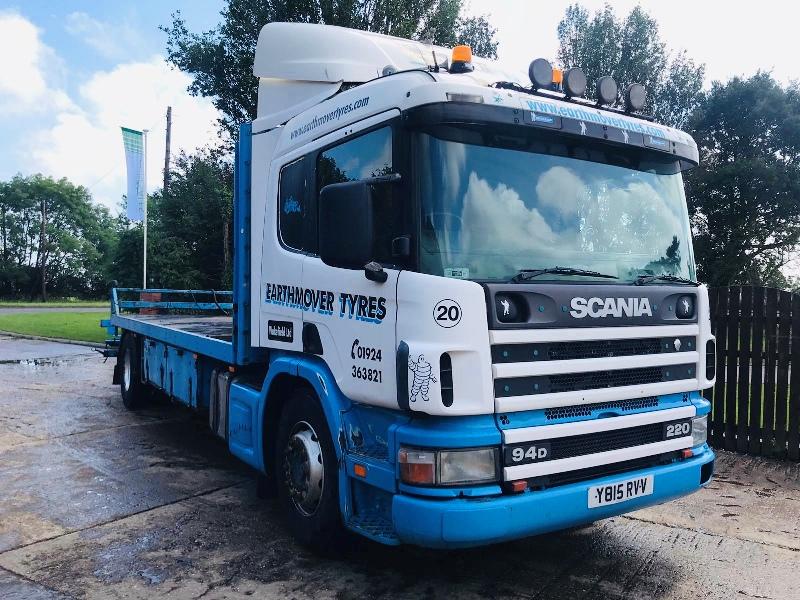 SCANIA 94D 220 FLAT BED LORRY C/W MANUAL GEAR BOX