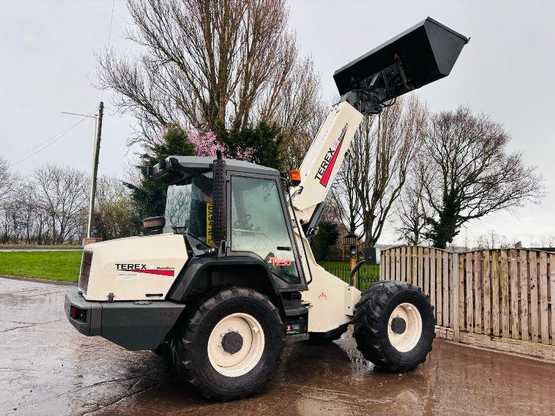TEREX T250 4WD TELEHANDLER C/W BRAND NEW BUCKET *VIDEO*