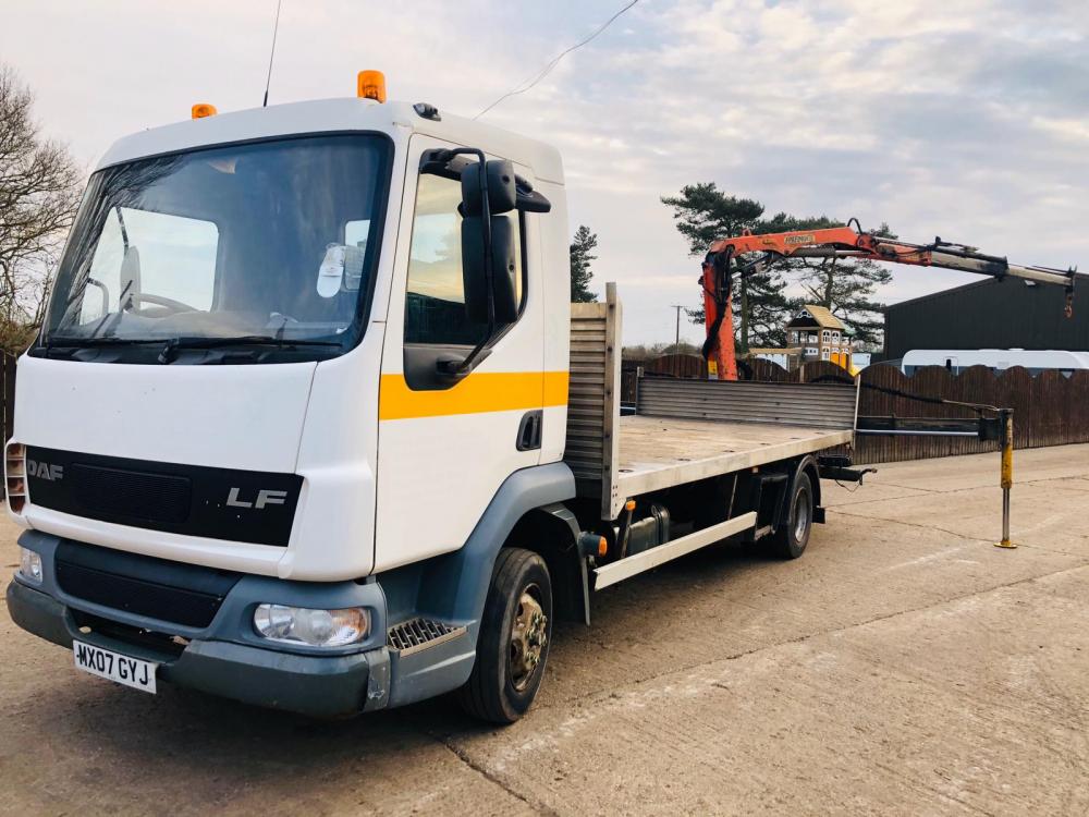 DAF LF 7 1/2 TON FLAT BED LORRY C/W PALFINGER PK6500 CRANE *YEAR 2007*