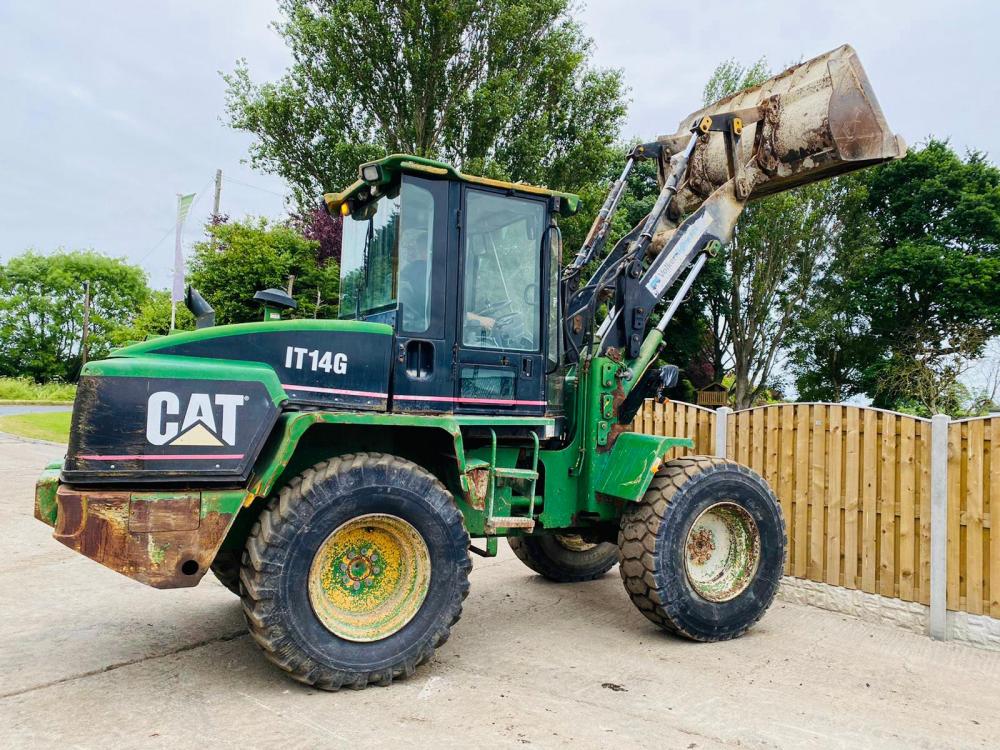 CATERPILLAR IT14G 4WD LOADING SHOVEL C/W BUCKET