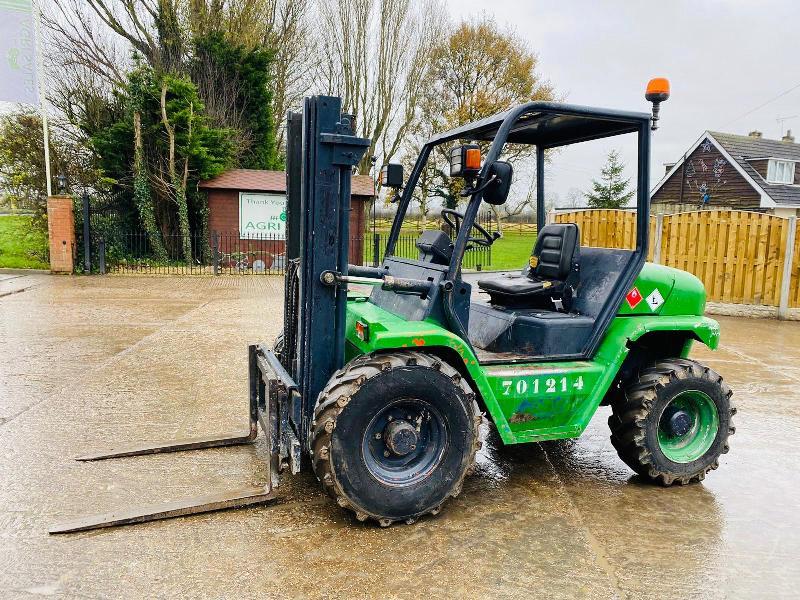 AGRIA TH30-21 4WD ROUGH TERRIAN CONTAINER SPEC FORKLIFT C/W SIDE SHIFT