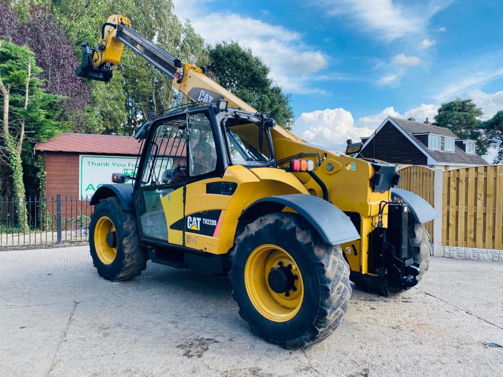 CAT TH220B TELEHANDLER YEAR 2007 C/W PICK UP HITCH