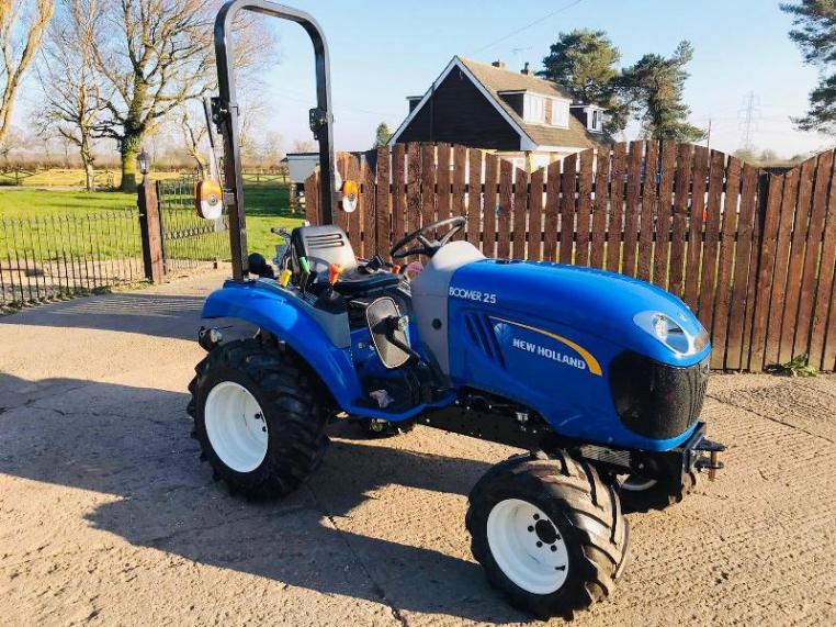BRANDNEW UNUSED NEW HOLLAND BOOMER 25 4WD COMPACT TRACTOR