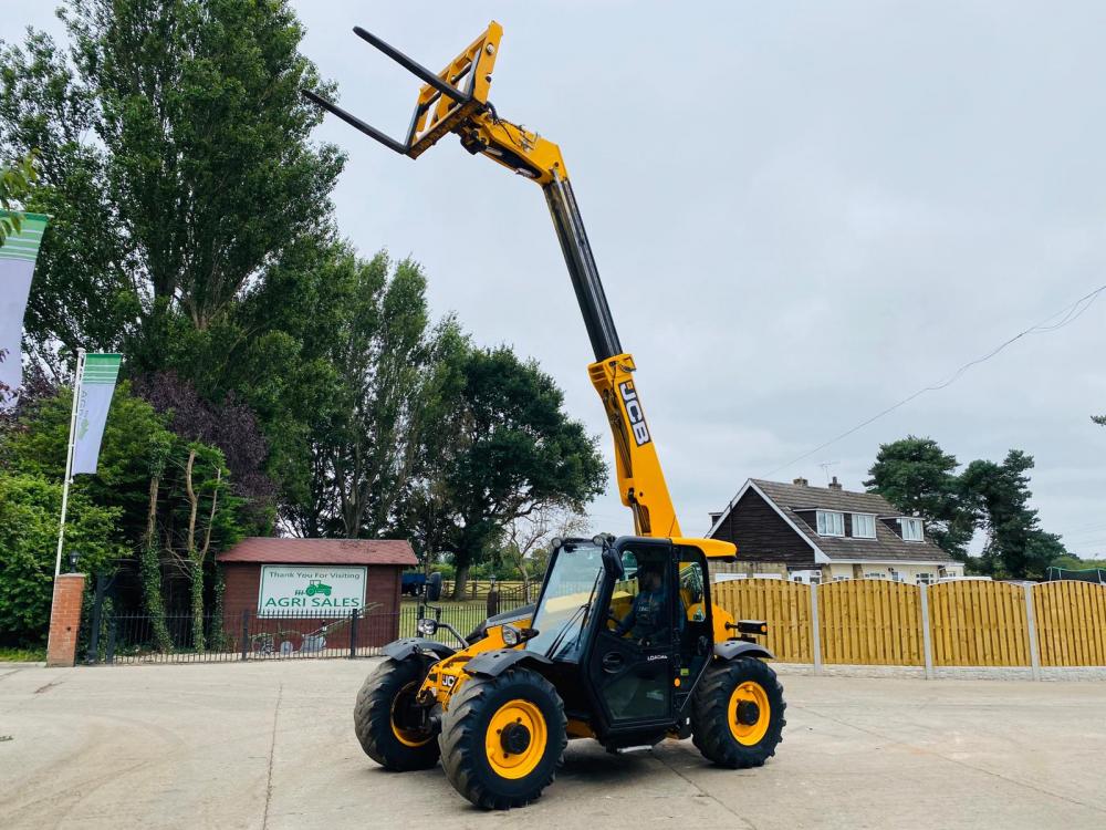 JCB 527-58 * AG-SPEC * TELEHANDLER * YEAR 2015 * C/W PICK UP HITCH
