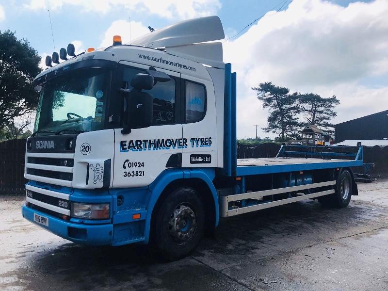 SCANIA 94D 220 FLAT BED LORRY C/W MANUAL GEAR BOX