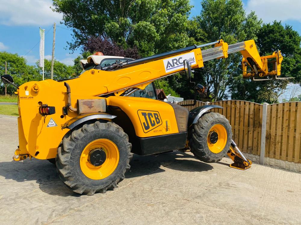 JCB 533-105 TELEHANDLER *ONLY 3174 HOURS , YEAR 2008* C/W PICK UP HITCH ...