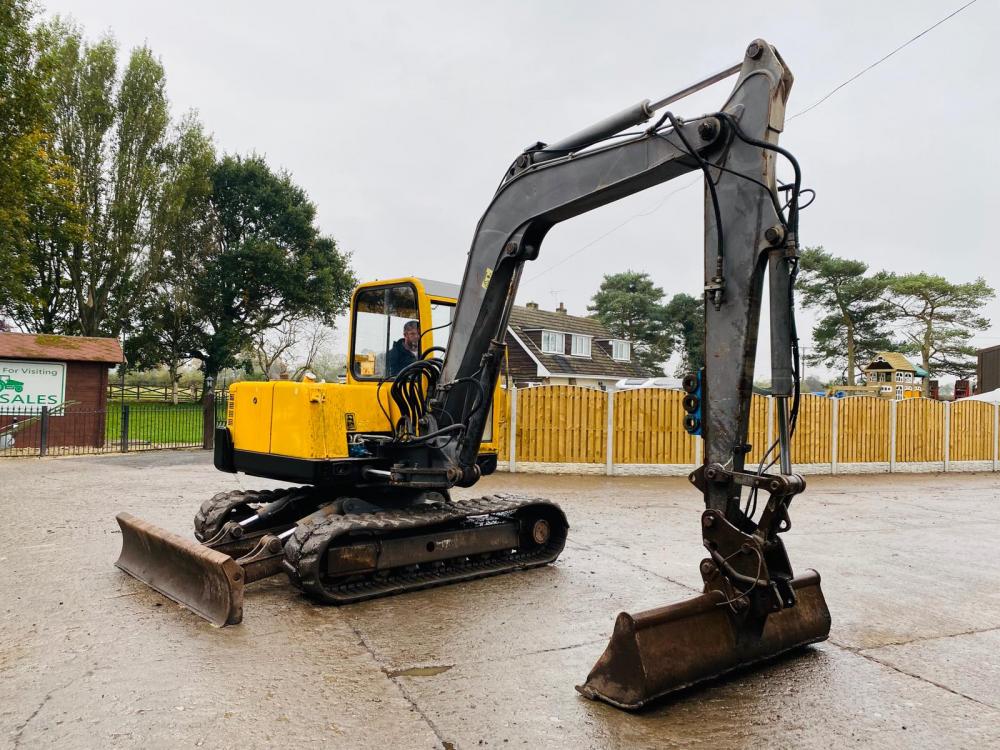 VOLVO EC70 TRACKED EXCAVATOR C/W QUICK HITCH * SEE VIDEO